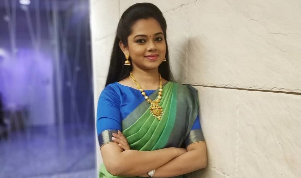 sun tv anitha sampath sun tv news anchor anitha sampath anchor anitha ...